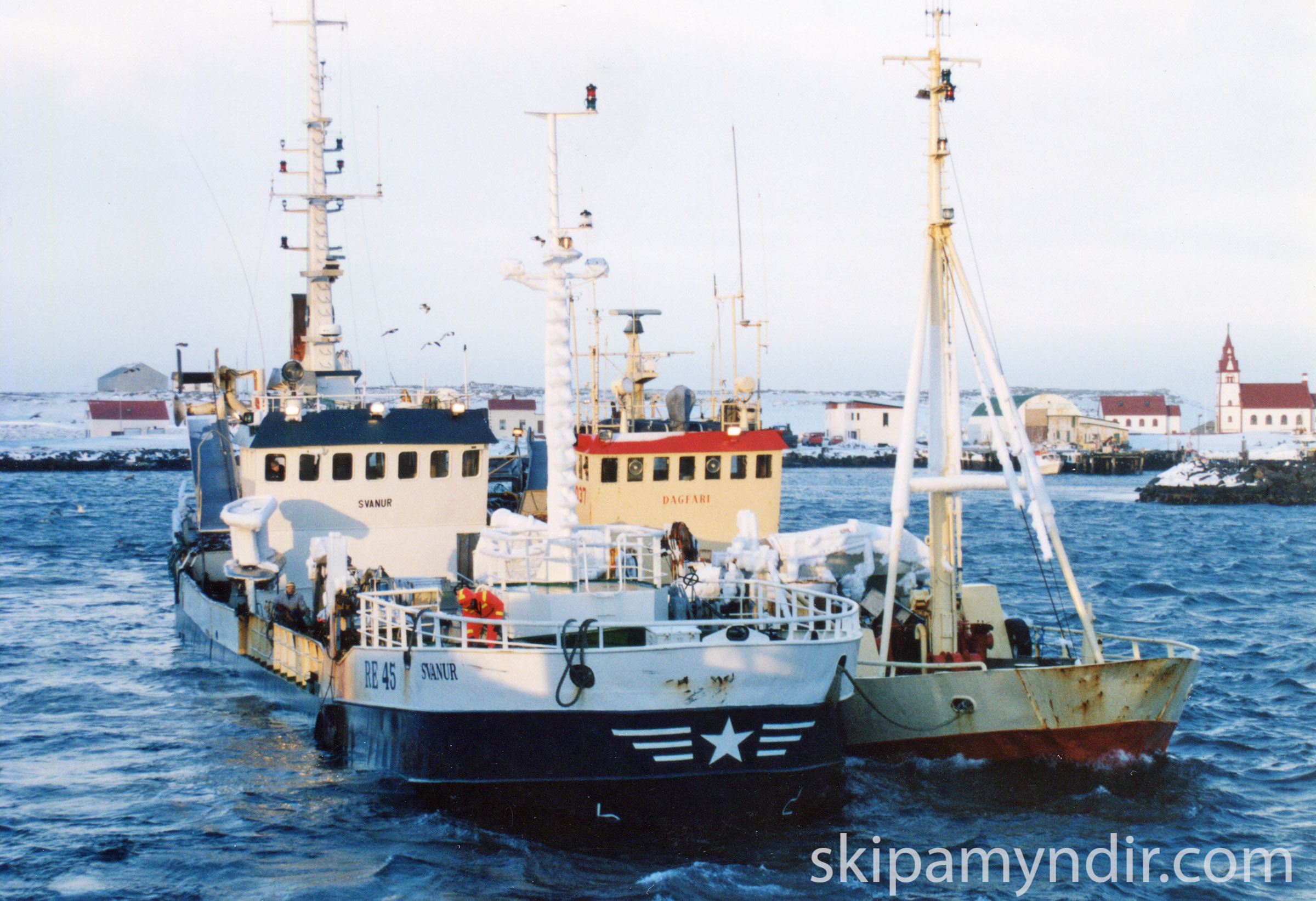 Svanur og Dagfari á Raufarhöfn – Skipamyndir Hafþórs Hreiðarssonar