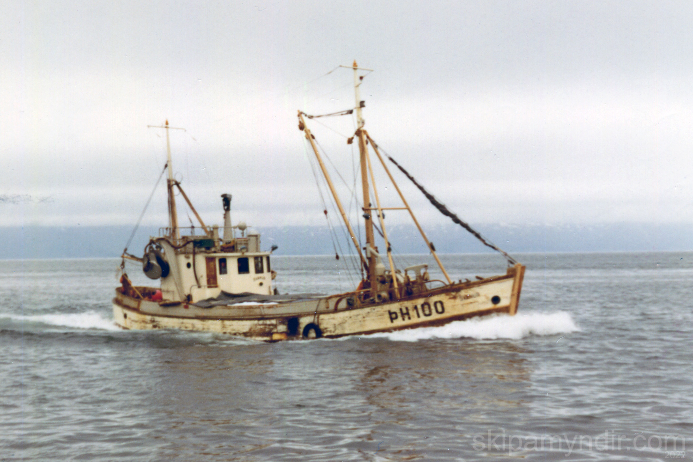 Svanur ÞH 100 – Skipamyndir Hafþórs Hreiðarssonar