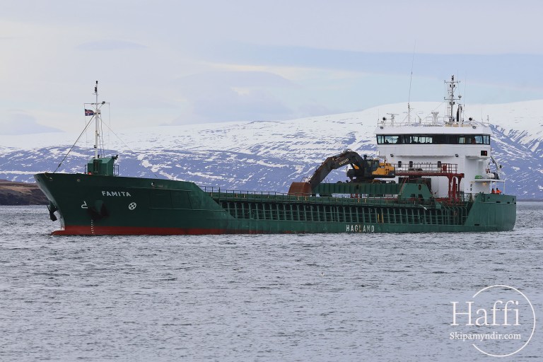 Famita kom með salt – Skipamyndir Hafþórs Hreiðarssonar